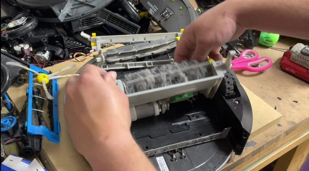Why is my Roomba so Loud? - How to Fix it? - House Vacuum Cleaner